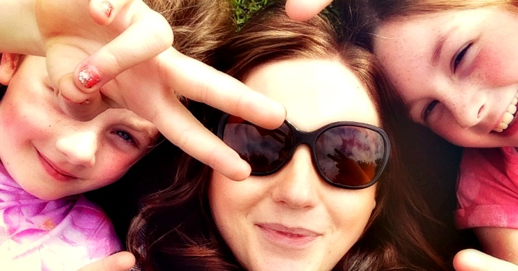 8 Benefits Of Being A Young Mum